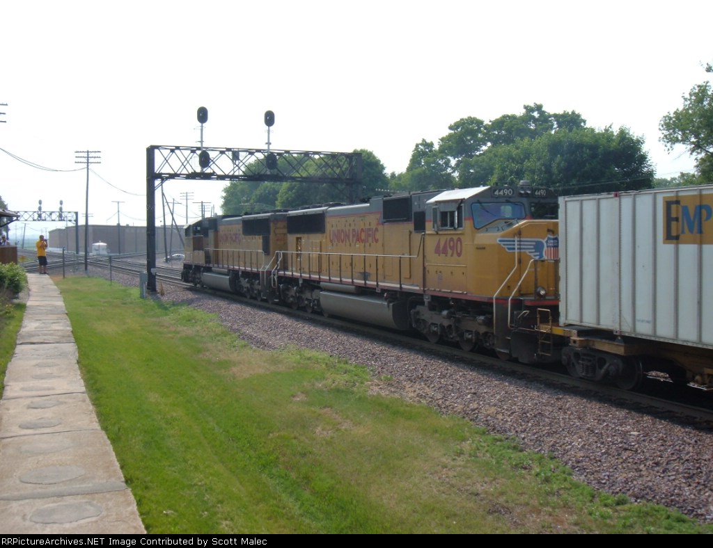 UP 4143 & 4490
